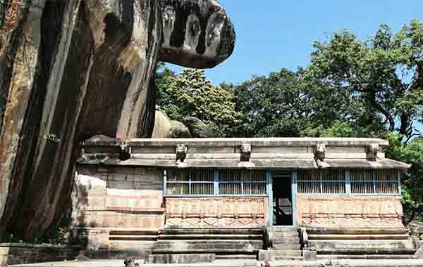 Chandragutti Renukamba Temple, Chandragutti Village, Soraba Taluka ...
